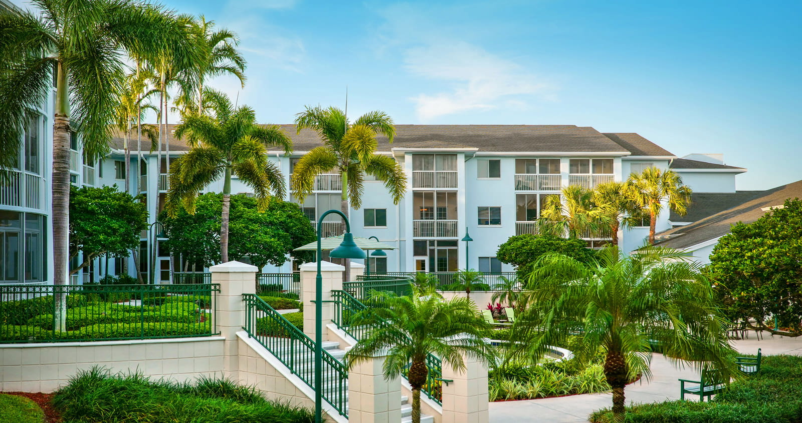 Florida’s Warmest Retirement Community | Vi at Lakeside Village