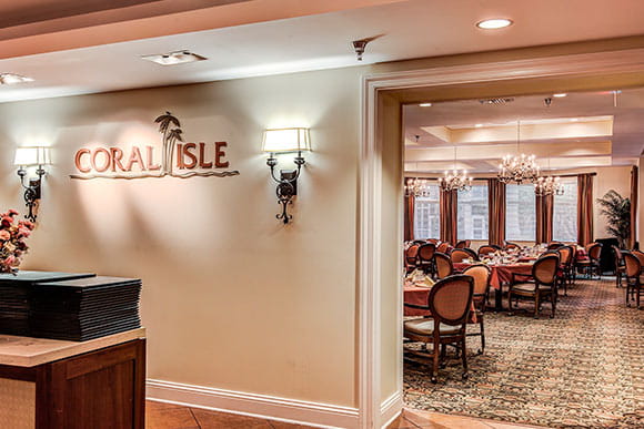 Dining | Vi at Lakeside Village - Vi